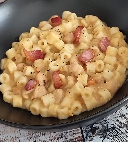 Tubettini ceci e speck - Al.ta Cucina | ricettefantasy