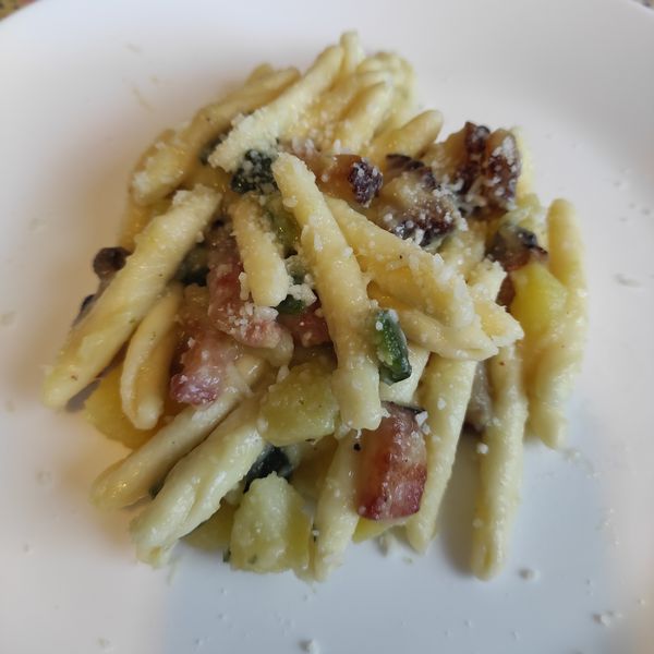 Pasta con patate, zucchine e guanciale - Al.ta Cucina | swetaly.kitchen