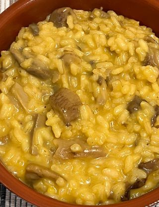 Risotto allo zafferano con porcini mantecato con il taleggio - Al.ta ...