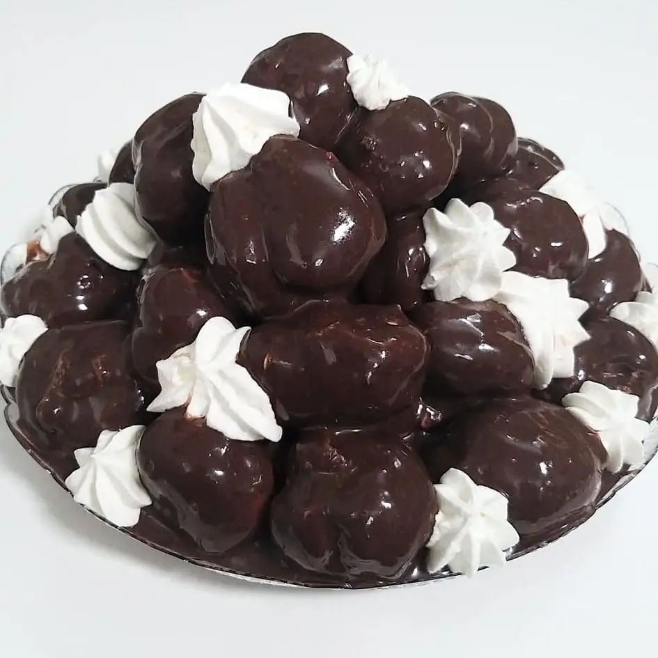 Profitterol con salsa cremosissima | Al.ta Cucina