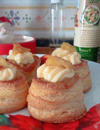 Voulevant dolci con mele caramellate e crema pasticcera - Al.ta Cucina ...