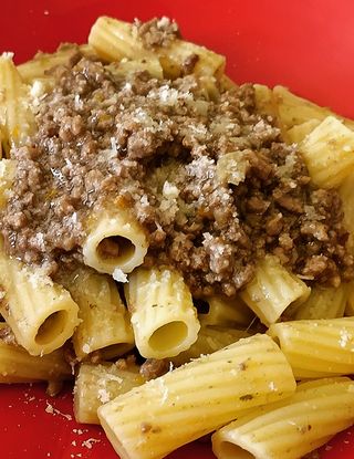 Rigatoni al ragù bianco - Al.ta Cucina | francescacass