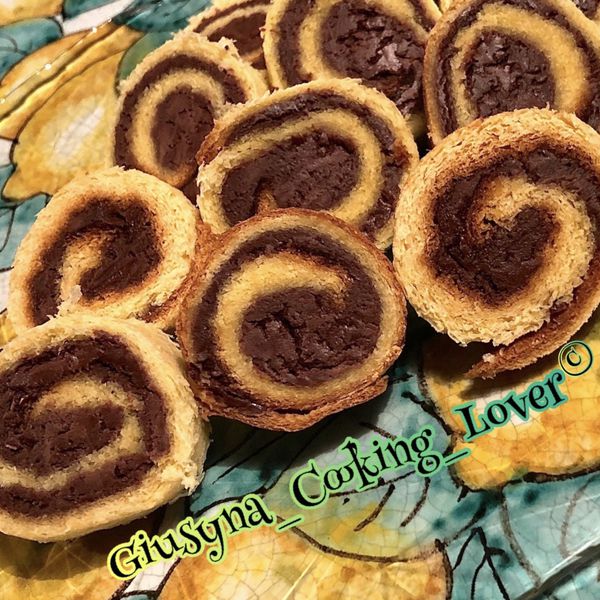 Girelle di pandoro con Nutella al profumo di Strega | Al.ta Cucina