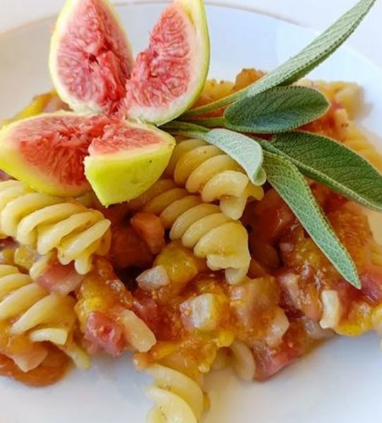 Pasta fichi e pancetta | Al.ta Cucina