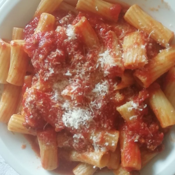 Rigatoni al ragù napoletano - Al.ta Cucina