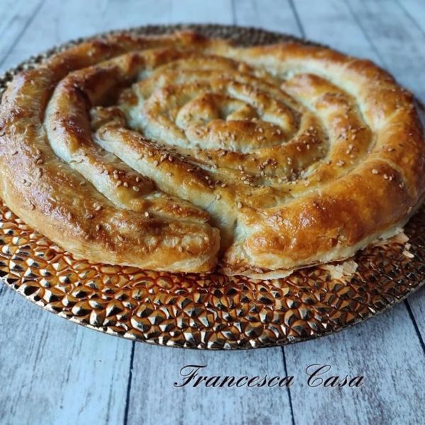 Girella salata di pasta sfoglia | Al.ta Cucina